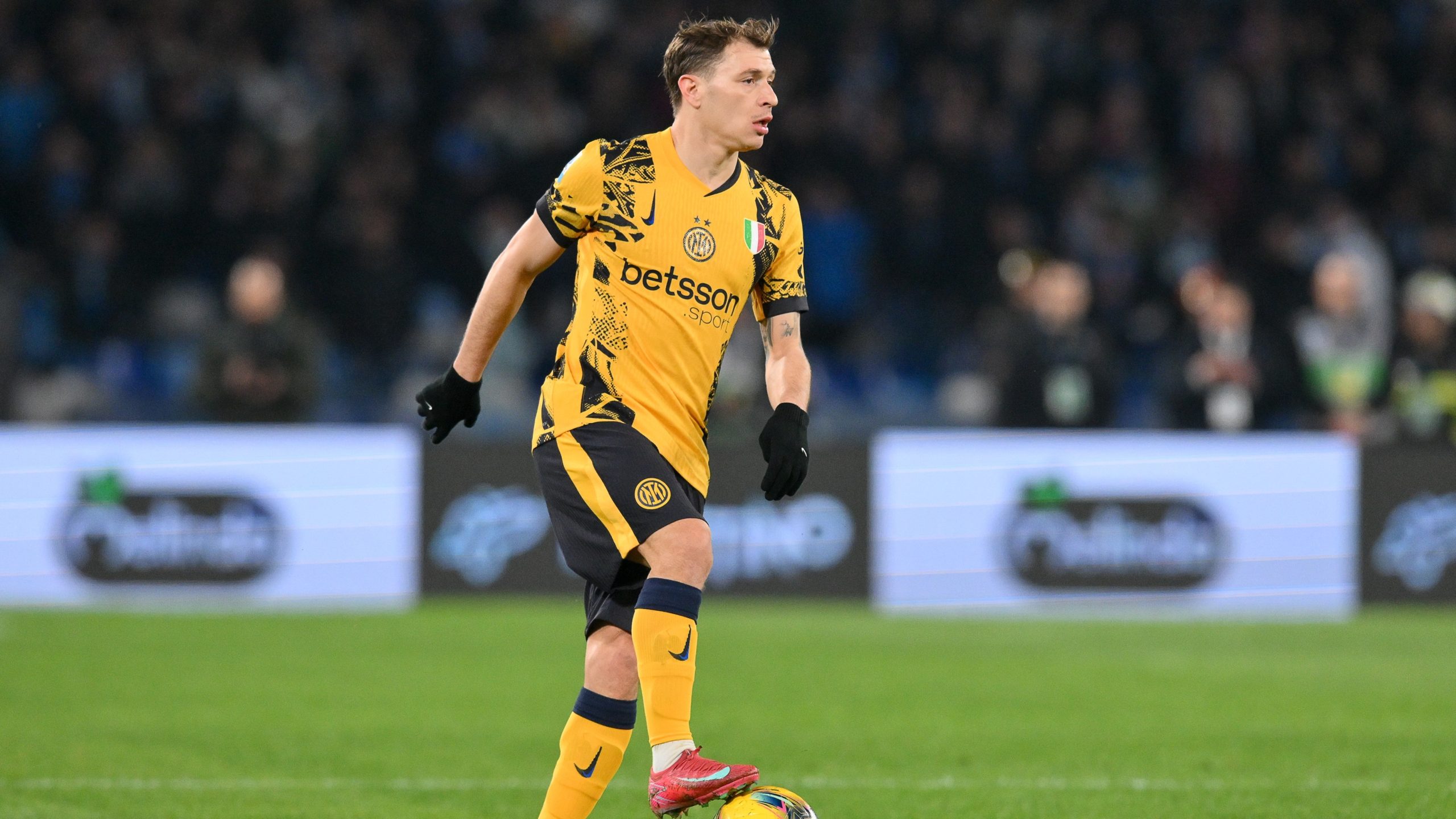 Inter Milan trades blue for gold in Champions League final