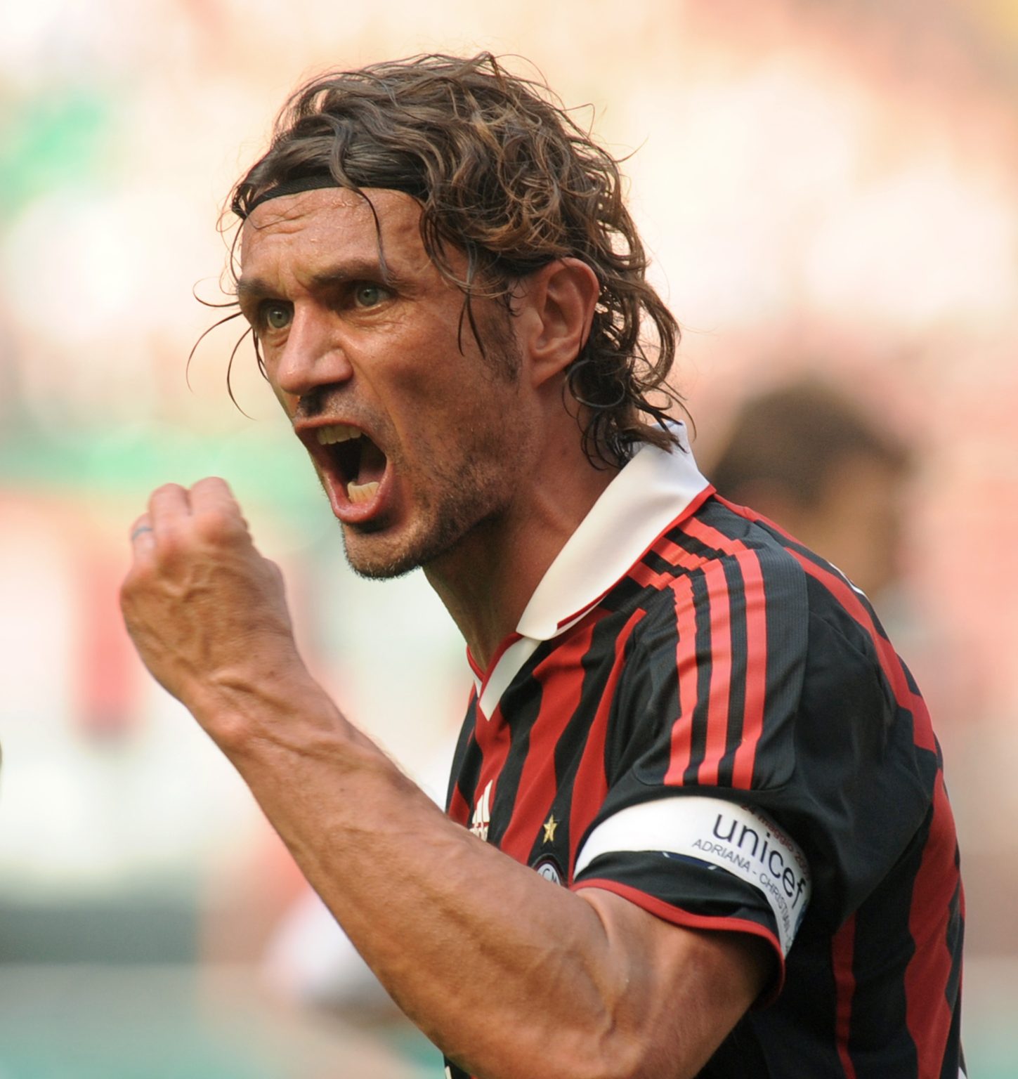 The top 10 best left-backs of all-time